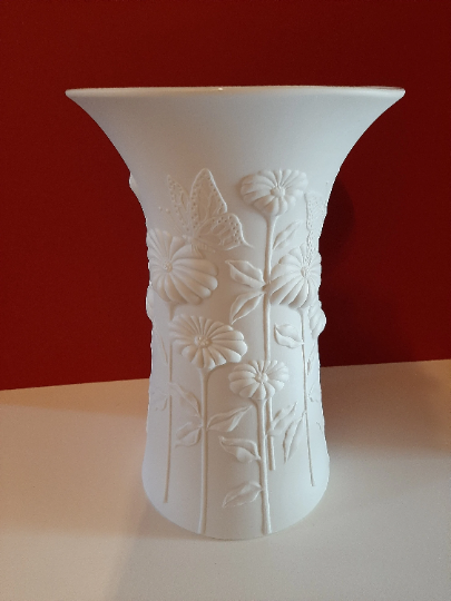 AK Kaiser Vase weiß Biskuit Porzellan M.Frey |Nice Deko